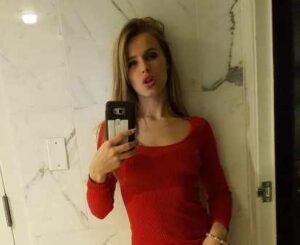 Jillian Janson Age, Height, Boyfriend, Net Worth 2023