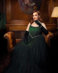 Eleanor Neale Age, Height, Weight, Boyfriend, Net Worth 2026 - Discover ...