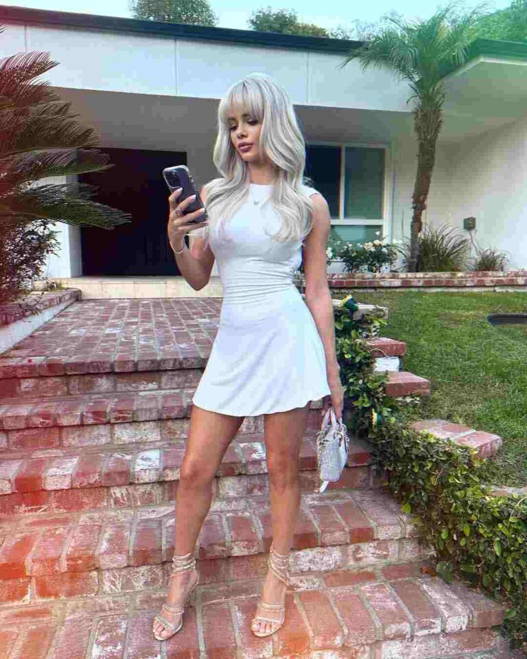 Sapphire Howell Age, Height, Weight, Boyfriend, Net Worth 2025