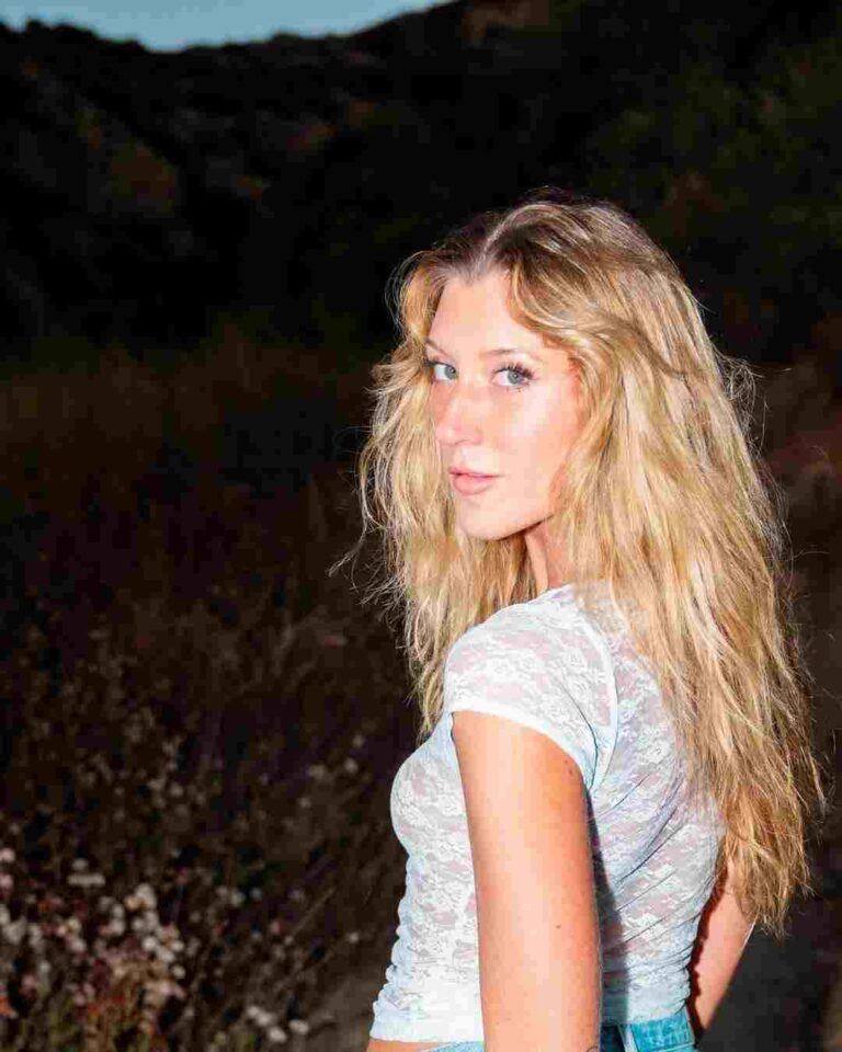 Addison Vodka Age Height Weight Boyfriend Net Worth 2025