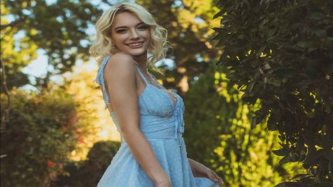 Kenna James Video, Age, Height, Weight, Boyfriend, Net Worth 2026 ...