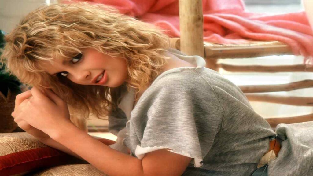 Roberta Vasquez Video, Age, Height, Weight, Boyfriend, Net Worth 2026 ...